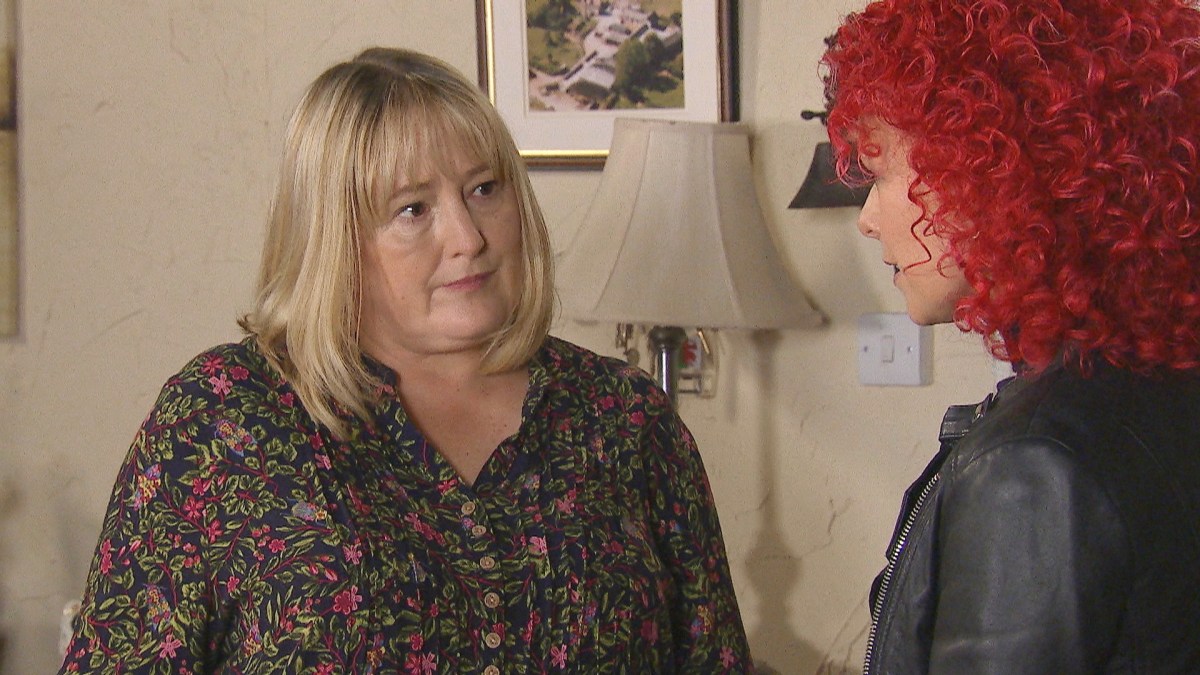 Pobol y Cwm spoilers, photos and cast news | Eastieoaks